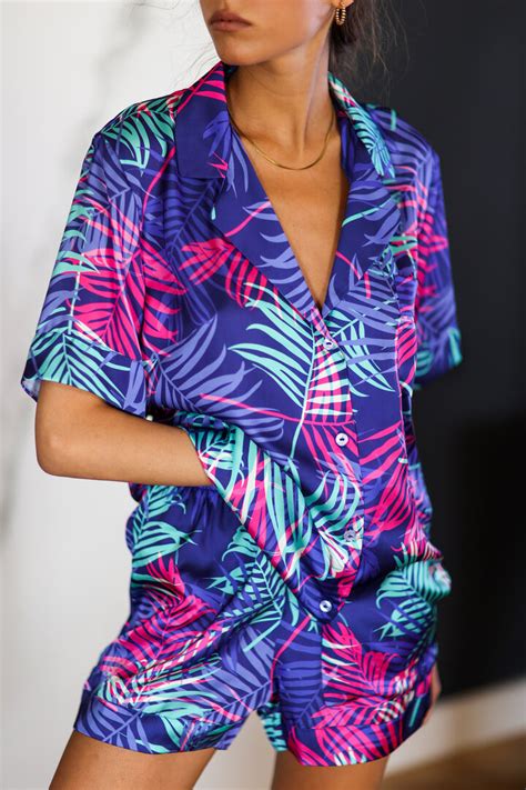 Ninea • ნინეა პიჟამო შორტით პალმა