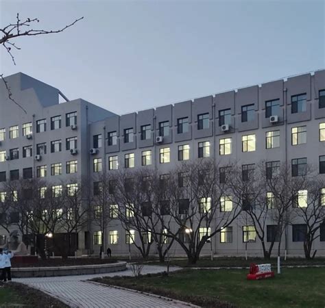 鞍山师范学院百度百科