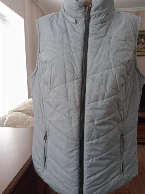 Жилетка Vogele — ціна 280 грн у каталозі Жилетки Купити жіночі речі за доступною ціною на Шафі