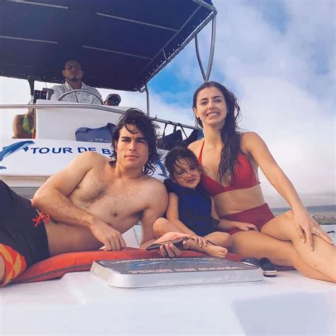 Michelle Renaud Su Matrimonio El Polémico Romance Con Danilo Carrera