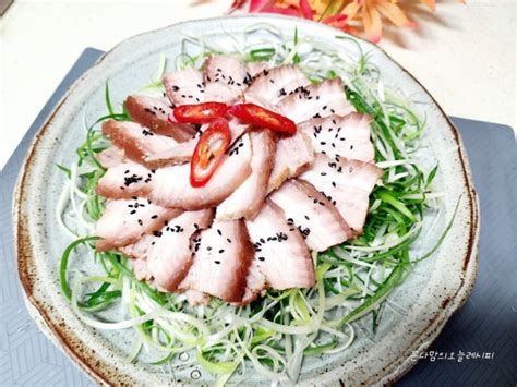 삼겹살 수육 간단하게 삶는법 육즙 흐르는 맛있는 통삼겹살수육 만드는 시간 네이버 블로그