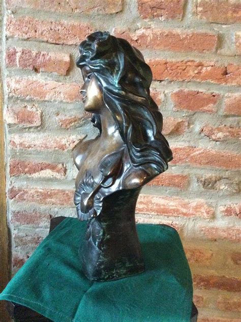 Mucha Alfonz Bronzová Socha Dievča Aukro