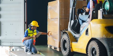 12 Easy To Implement Loading Dock Safety Tips