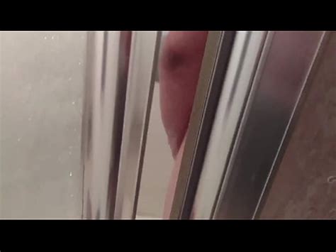 Espiando Amigo Mientras Se Ba A Xvideos Com