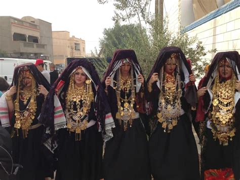 موسم الأعراس في تونس تباين في العادات وتقاسم للأفراح والمسرات