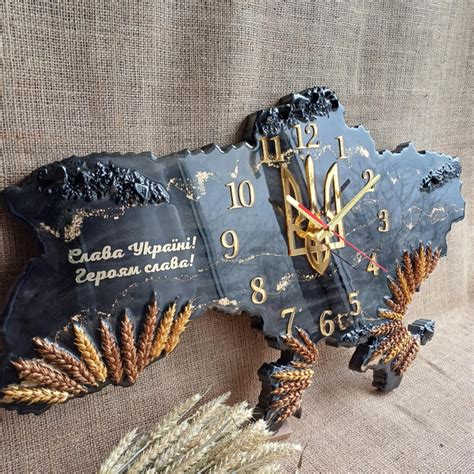Годинник 100х65 см настінний з епоксидної смоли ручної роботи Карта України з колосками та
