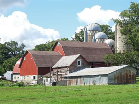 Solve A Cluster Of Barns And Silos Jigsaw Puzzle Online With 20 Pieces