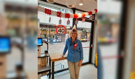 Corry 40 Jaar Bij Albert Heijn Al Het Nieuws Uit Veenendaal