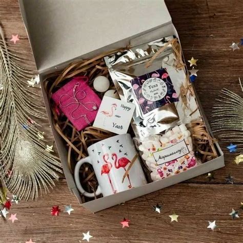 Подарок на новый год любимой Что подарить девушке на Новый Год 2023 134 идеи подарка любимой