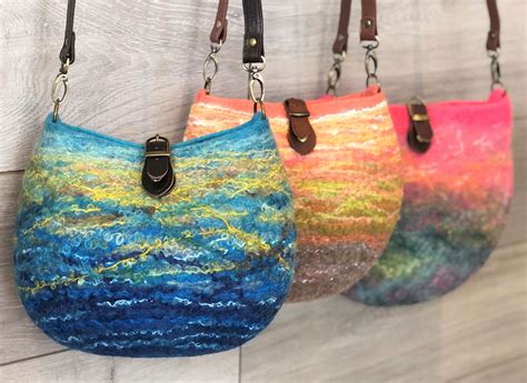 Learn Everything You Need To Create A Beautiful Wool Felt Handbag Using An Innovative Felt Bag