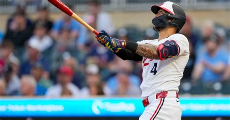 Twins Lean On Long Ball To Put Away Mariners Reuters