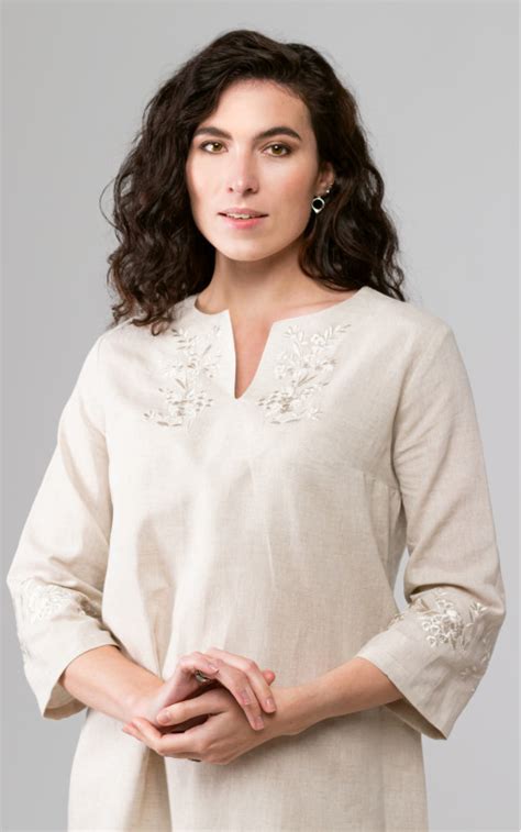 Плаття вишиванка міні бежеве Квітуче поле гілка молочна купити в інтернет магазині Синій Льон