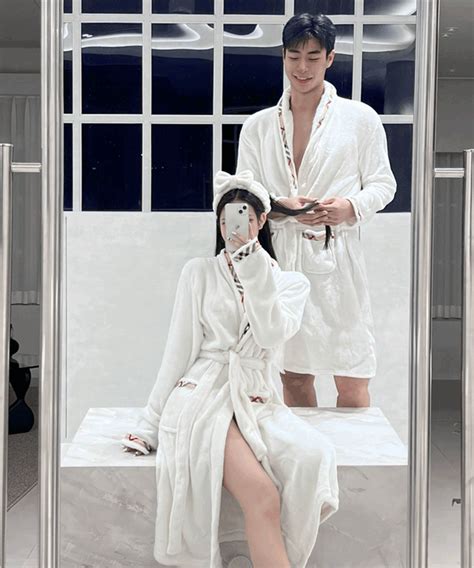 체크 극세사 샤워가운 로브가운 에이블리