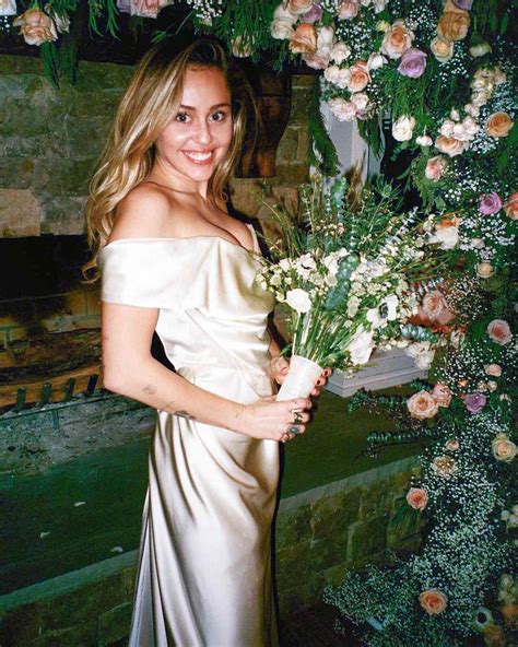 See All Of Miley Cyrus And Liam Hemsworths Wedding Photos