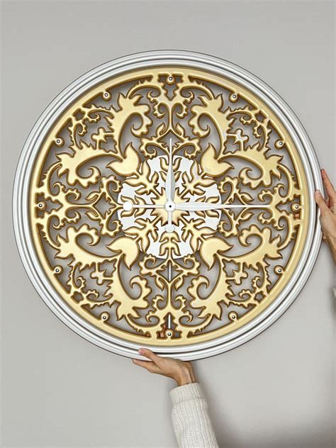 Часы настенные интерьерные большие бесшумные Refined с подсветкой 75 см купить по низкой