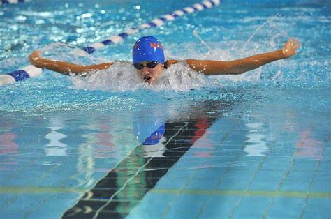 היתרונות והחסרונות של השחייה