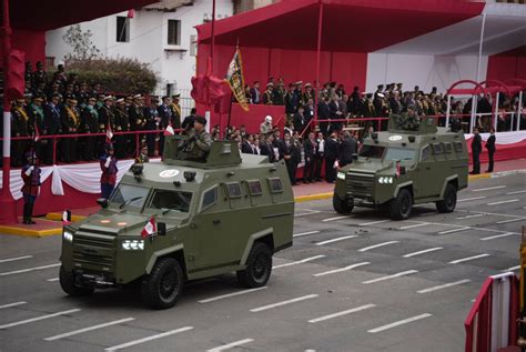 Tradicional Desfile Militar Por Fiestas Patrias 2025 Policía Canina Y
