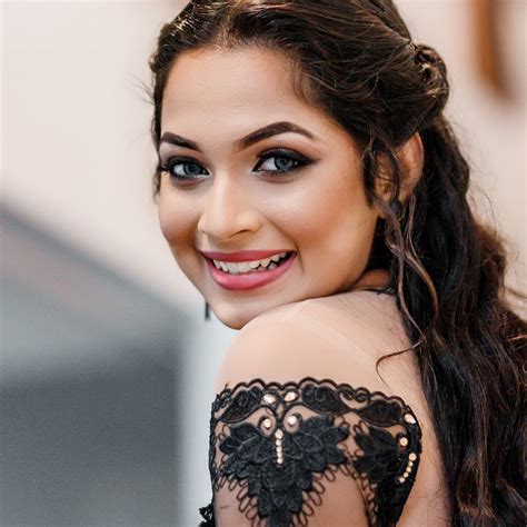 Sinhala Actress Vinu Perera Biography News Photos Videos Nettv4u
