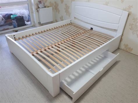 Двуспальная кровать из массива дерева 160х200 Мила с ящиком для белья купить онлайн на Rozetka