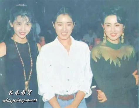 Khi các đệ nhất mỹ nhân Hong Kong chung một khung hình Củng Lợi hay bom sex Khâu Thục Trinh