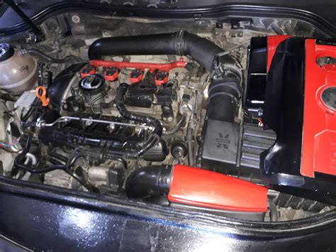 Красный кабель канал (8E0971824S) — Volkswagen Passat B6, 1,8 л, 2008 ...