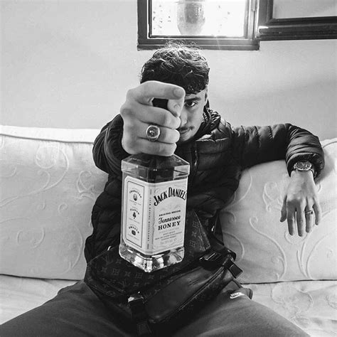 Mini Ladrao Lyrics Songs And Albums Genius