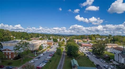 The 7 Best Downtowns In Georgia Are Great To Visit
