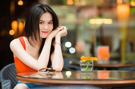 Koleksi Foto Si Seksi Ngoc Trinh Miss Vietnam Yang Fenomenal Aneh Dan Unic