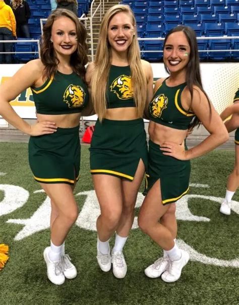 Cheerleaders Scrolller