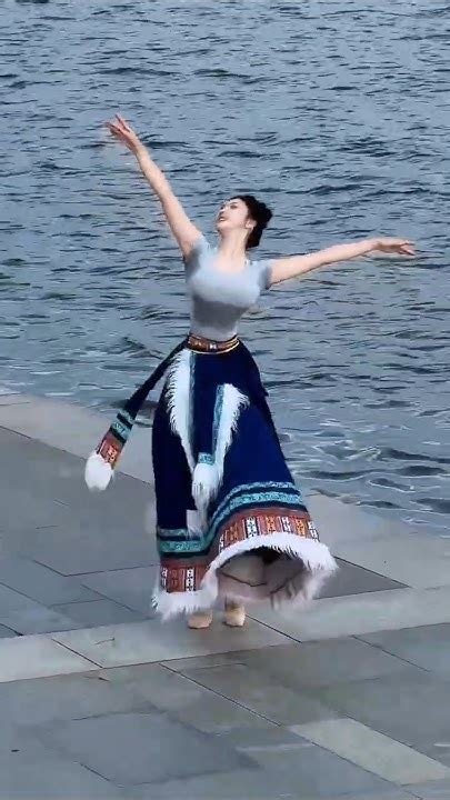 香汗淋漓的画你锅庄舞 户外舞蹈舞台无处不在民族舞蹈舞出民族特色 Youtube