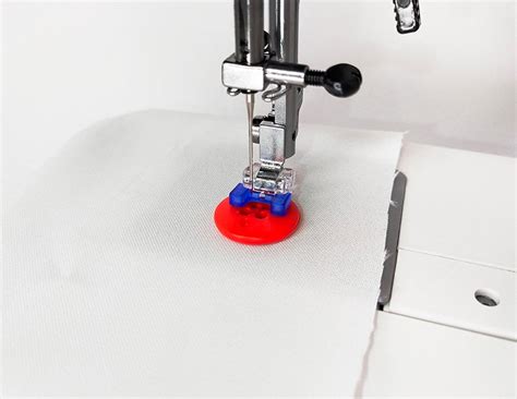 Janome Лапка для пришивания пуговиц, 200-131-007 — Аксессуары Janome ...