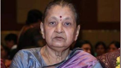 Indira Devi Indira Devi Passes Away Chiranjeevi Sai Dharam Tej And Other South Stars Pay