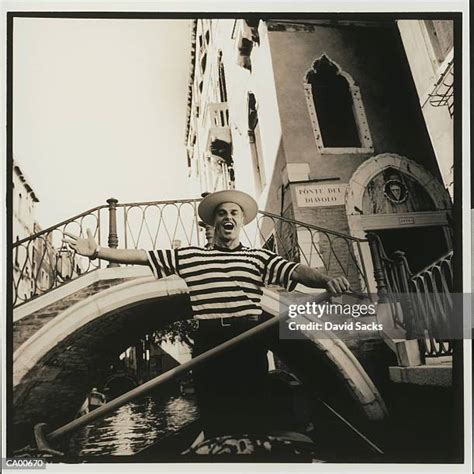 Gondolier Song Photos And Premium High Res Pictures Getty Images