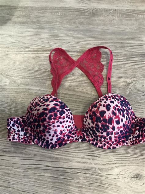 Лифчик — ціна 150 грн у каталозі Бюстгальтери Купити жіночі речі за