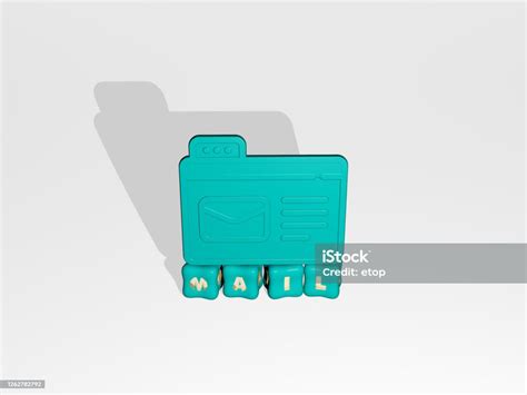 개념 의미와 슬라이드 쇼 프리젠 테이션을위해 거울 바닥에 금속 입방 문자로 정렬 된 벽과 텍스트에 아이콘이있는 Mail의 3d