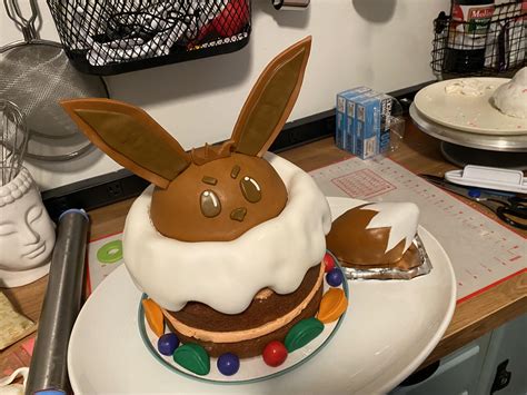 Eevee Cake Baking
