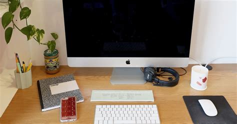 How Graphic Designer Deva Pardue Stays Organized 2018 The Strategist