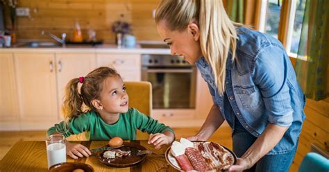 Carbonneutral Sustainability Maple Leaf Foods Inc