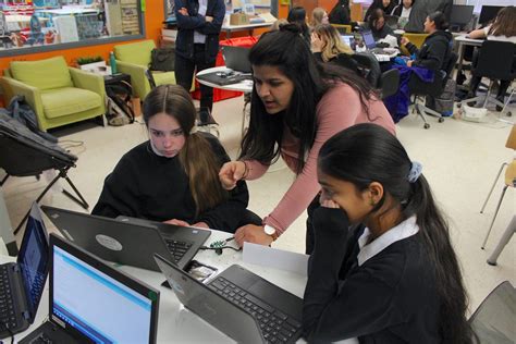 Oracle Edu Foundation Wearable Tech 13 Ann Richards Babe For Babe Women Leaders