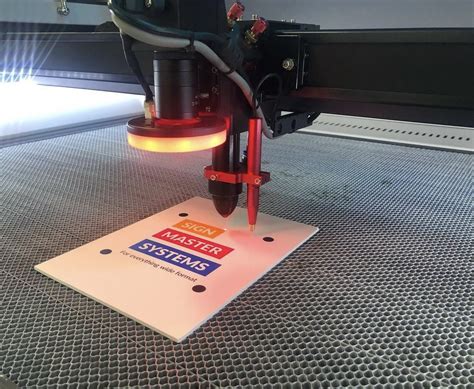 Signmaster Systems Partnership Graphtec Gb News