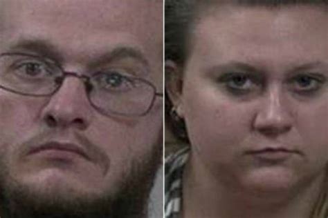 Arrestan Hermanos Por Tener Sexo Frente A Una Iglesia