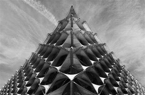 Pin By Oksana On Rhythms In The Architecture Architecture Luxury House Facade