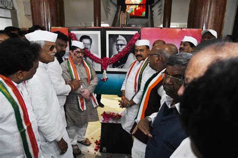 Congress గాంధీ భవన్‌లో కాంగ్రెస్‌ పార్టీ ఆవిర్భావ వేడుకలు Inauguration Ceremony Of Congress