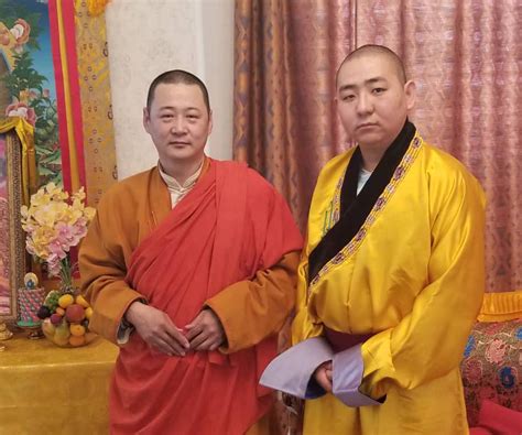 Д Батболд Халхын Их Хүрээний анхны хамба номун хан нь Ламын гэгээн Лувсанданзанжанцан байсан