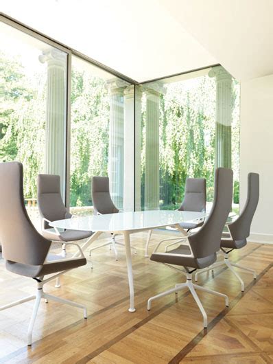 New Graph Table By Wilkhahn A Perfect Match For The Conference Chair