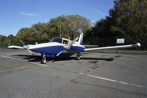 1969 Piper Twin Comanche For Sale England Uk 4361 18 Hrs Avbuyer