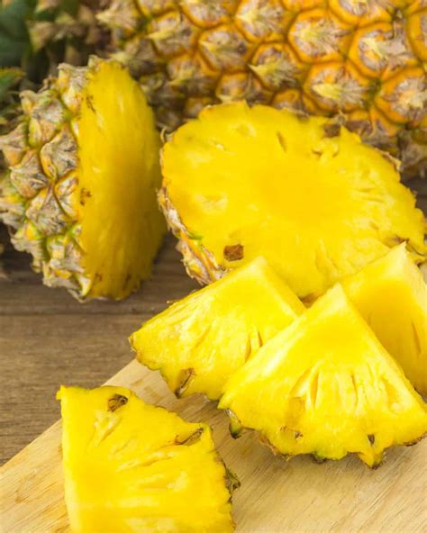 How To Choose A Pineapple It Is A Keeper