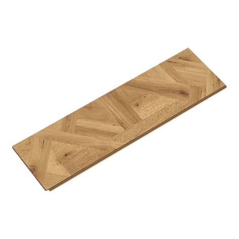 Goodhome Bromley Honey Natural Oak Wood Effect Structured Laminate