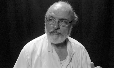 Κωστής Καπελώνης Επιθυμώ ένα θέατρο ηθοποιών με περισσότερη ποίηση