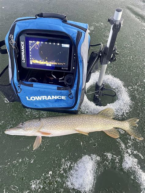 Lowrance Hole Hopping With Live Sonar Just Got A Lot Easier 💪